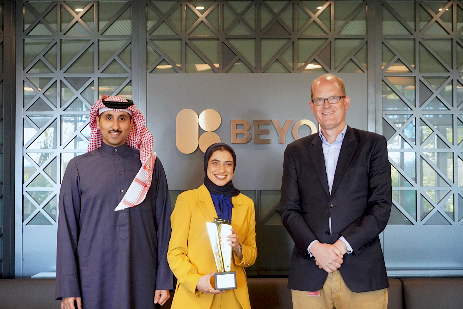 Beyon & Batelco CEO Congratulates Walaa Radhi Winner of “Lamae ...